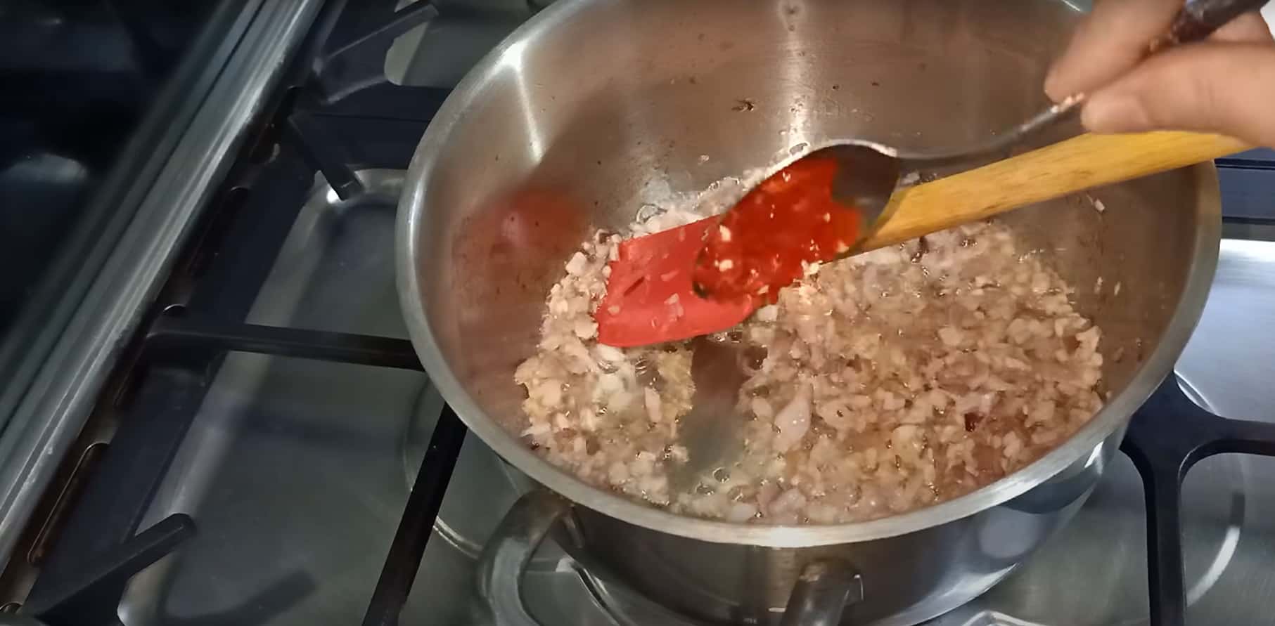 Egyptian Green Beans (Fasoolya Khadra) with Tomato Sauce
