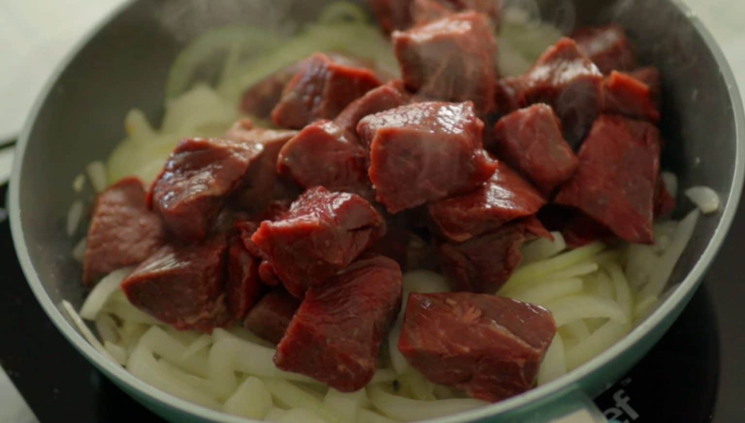 Authentic Arabic Beef Stew (Kebab Halla) with White Rice