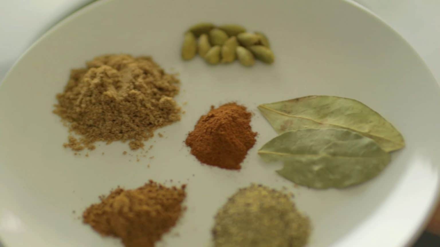 Authentic Arabic Beef Stew (Kebab Halla) with White Rice