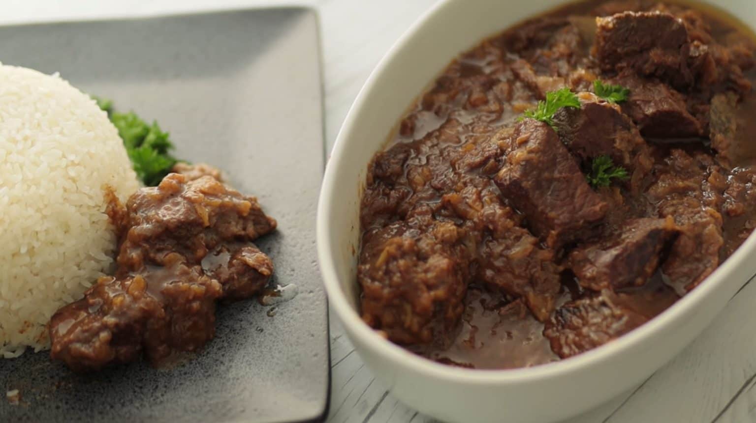 Authentic Arabic Beef Stew (Kebab Halla) with White Rice