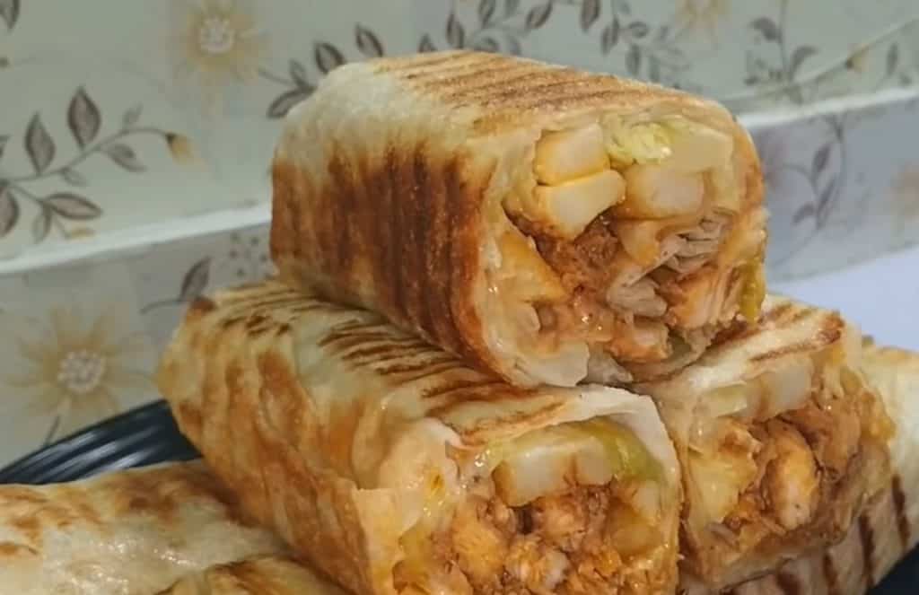 Make Your Syrian Shawarma Wrap At Home - Arabic Food Tips