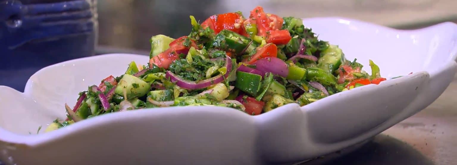 Egyptian Green Salad Salata Baladi Recipe: Fresh and Flavorful