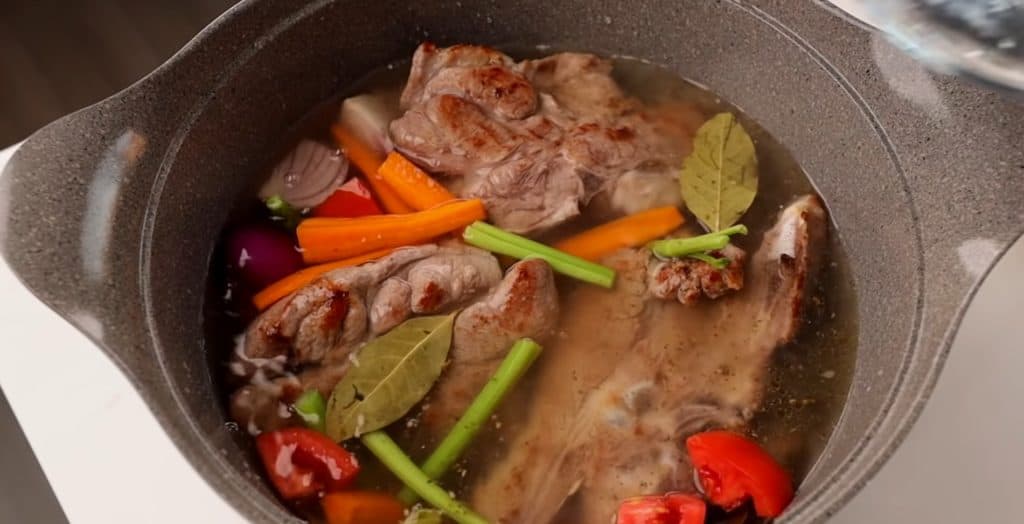 Egyptian Peas (Bazella) with Carrot and Meat Casserole Recipe