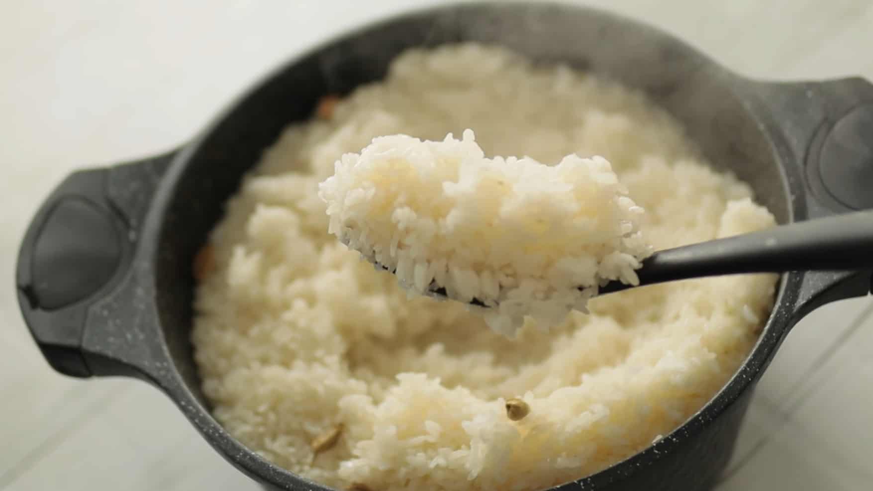 Authentic Arabic Beef Stew (Kebab Halla) with White Rice