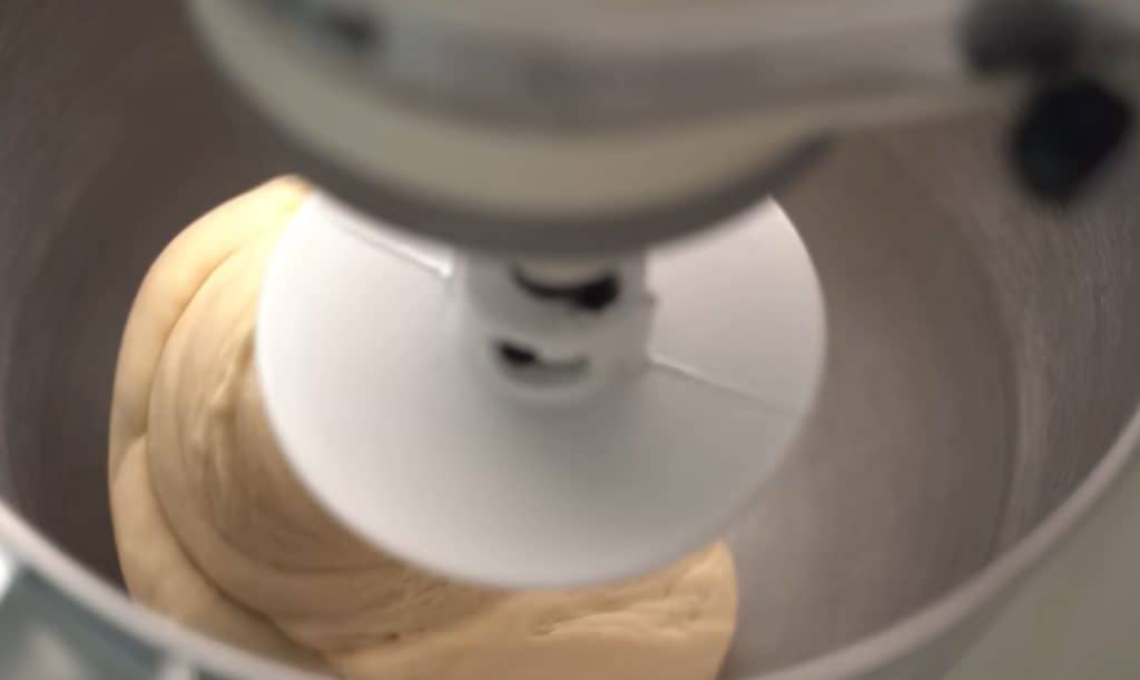 Egyptian Fino Bread ( Hot Dog Buns) - Arabic Food Tips