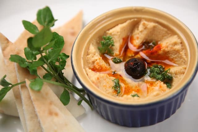 Is hummus an Arabic food or a Levantine food? The Origin of Humus ...